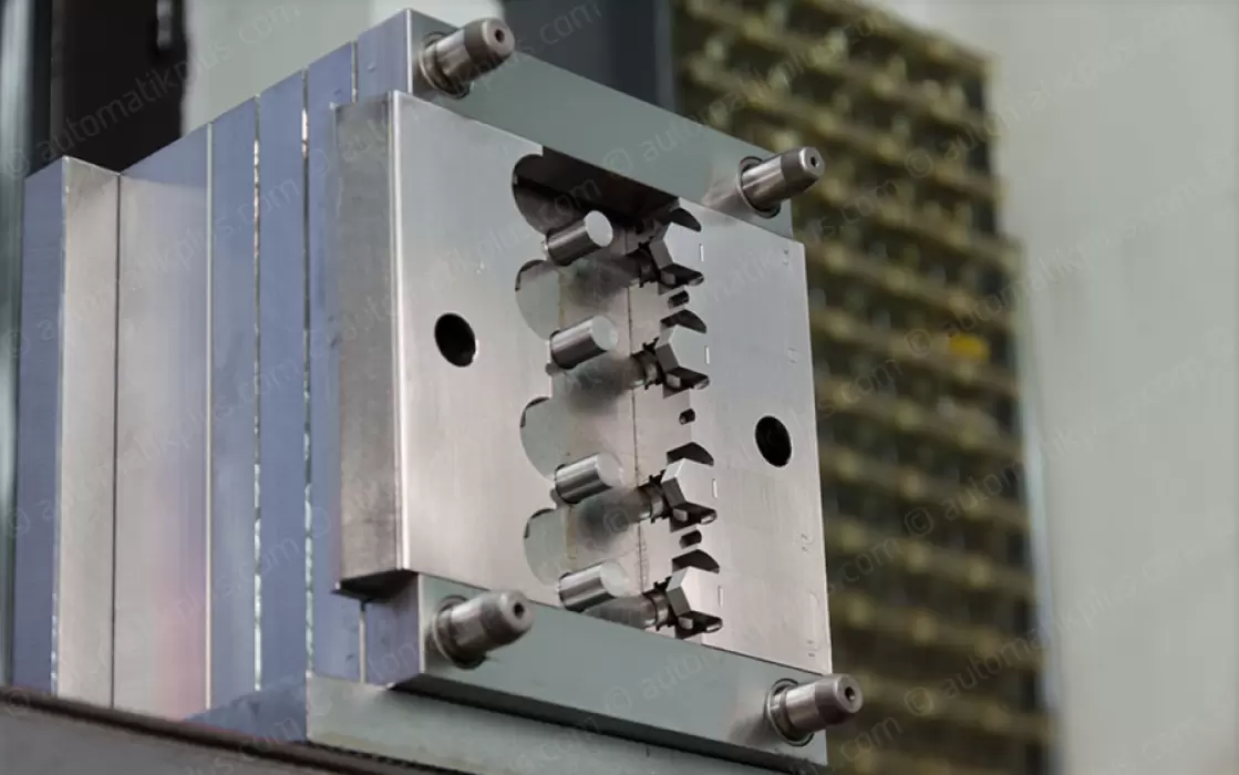 An Overview of Injection Moulding Diagram: Components, Process, and ...